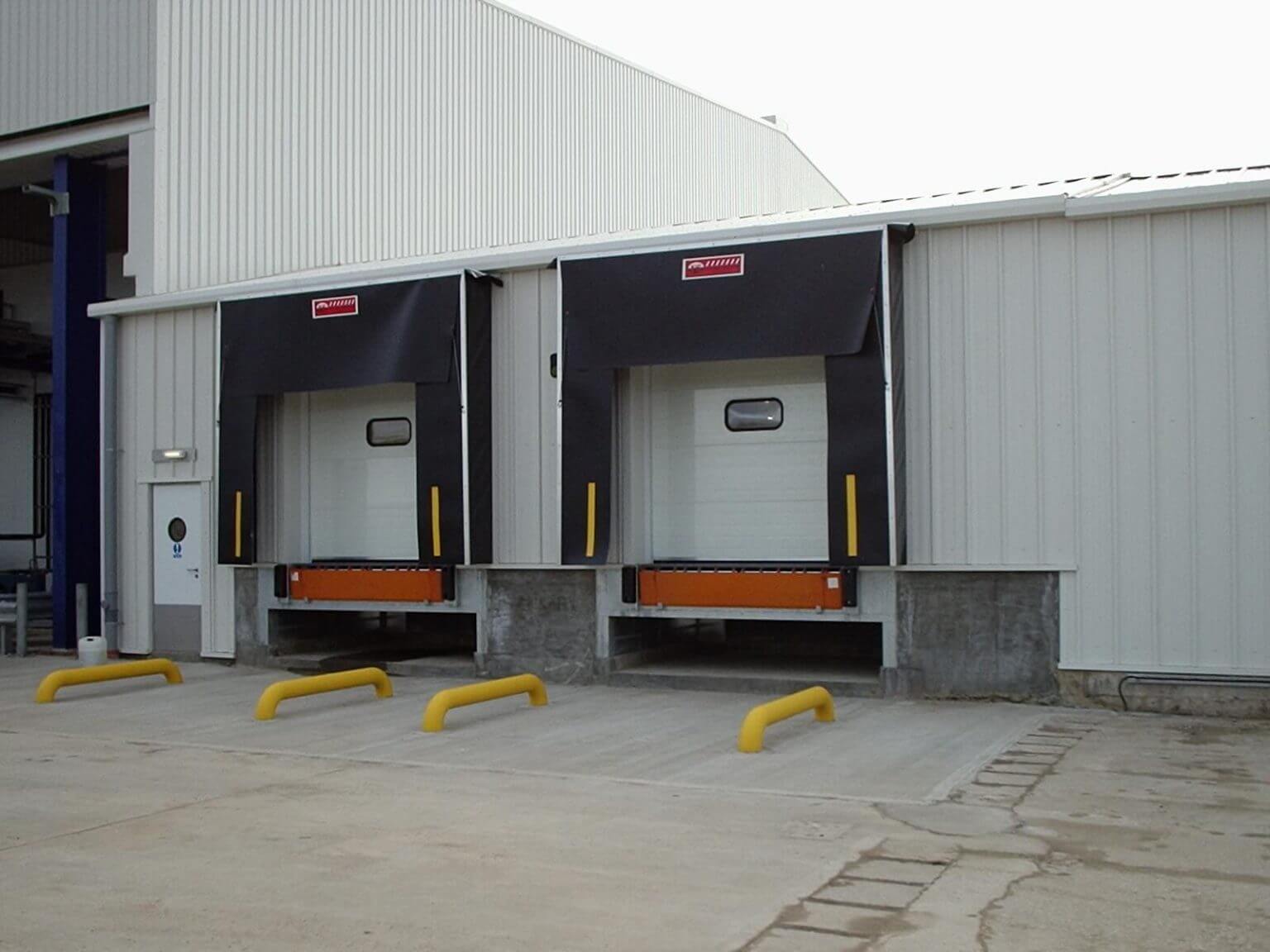 Swing Lip Dock Levellers | FBS Hörmann